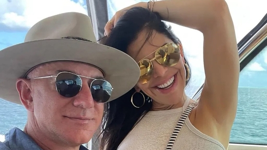 Lauren Sánchez and Jeff Bezos' wedding invitations are out: Details on ...