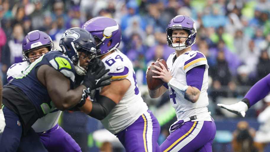 NFL exec: Vikings 'crazy' to dump Sam Darnold, who's thriving with Seahawks