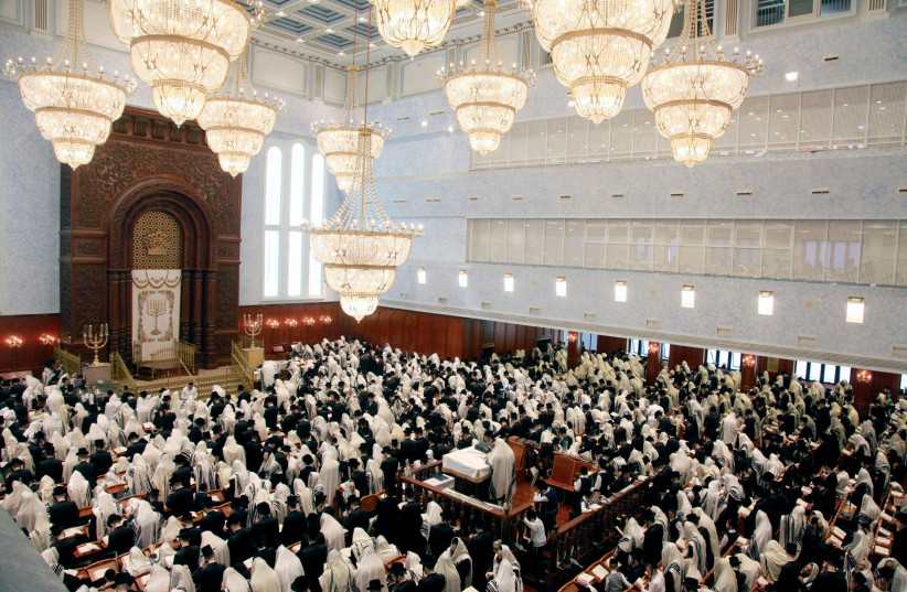 Netanyahu’s English saves his coalition? Rabbis drop draft ultimatum in ...