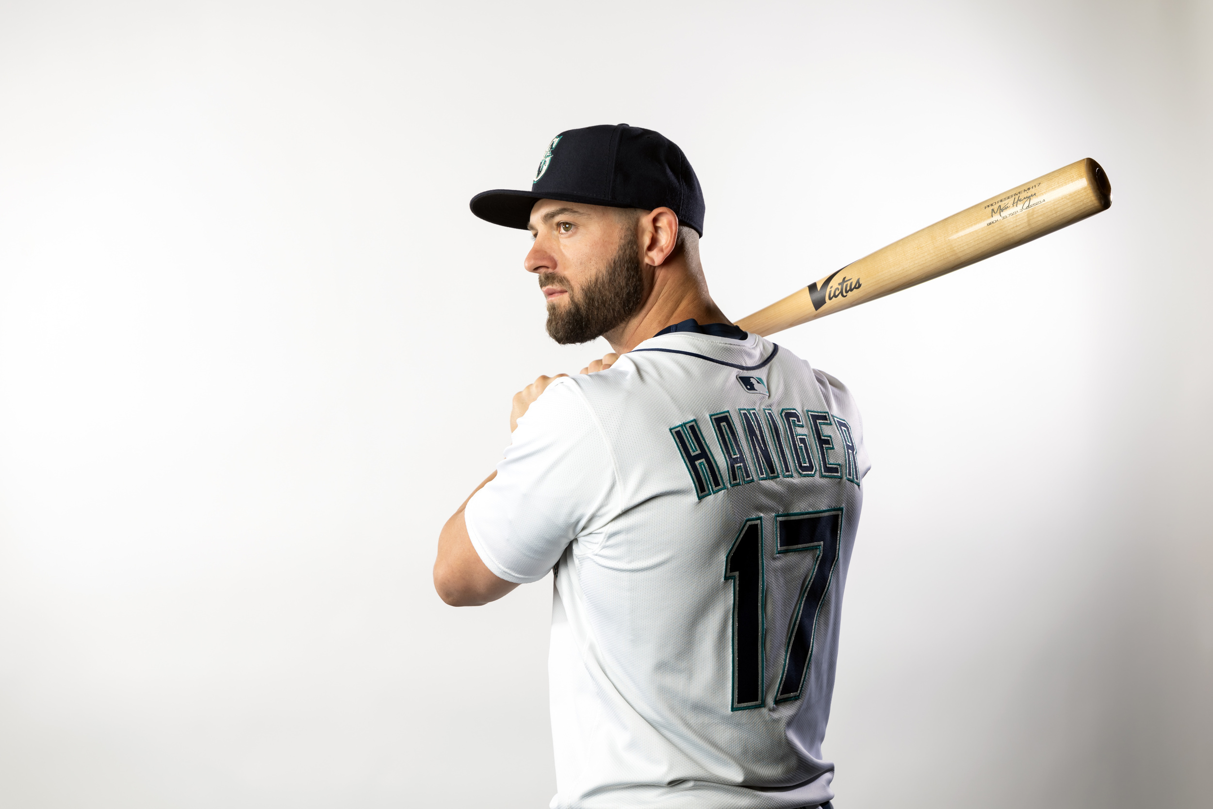Mariners release Mitch Haniger