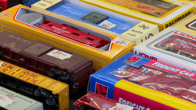 Model train conductors gather in Scranton at the Great Northeast Model ...