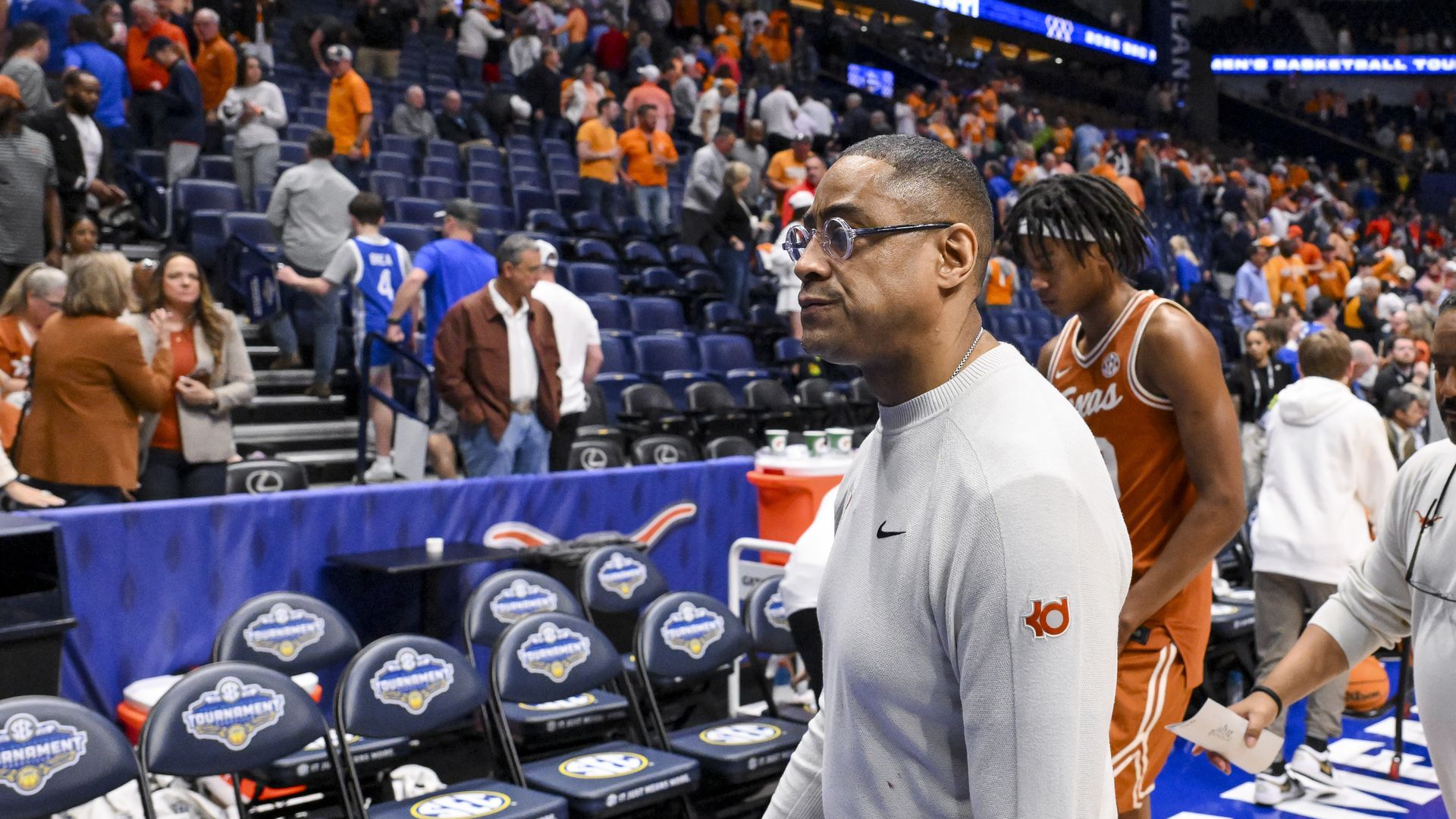 Reports: Texas fires Rodney Terry after two seasons as head coach