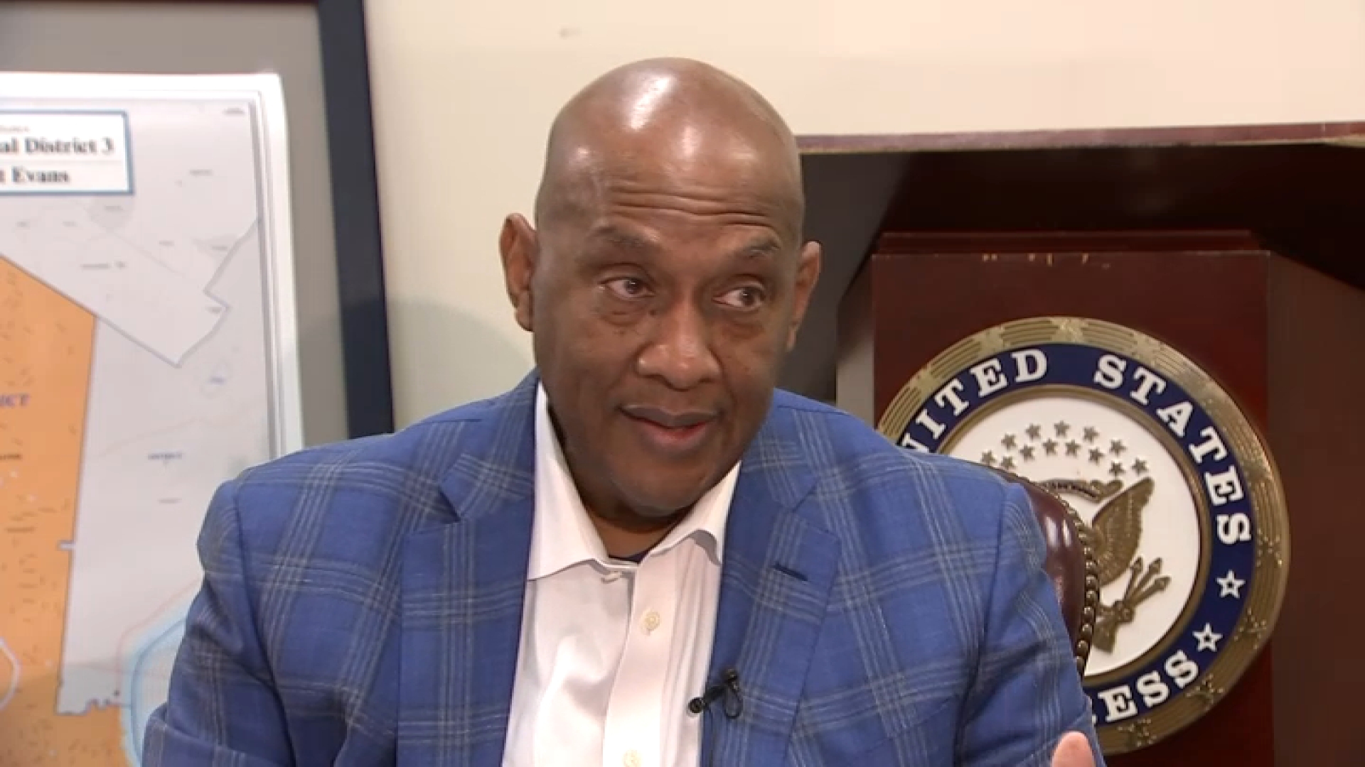 Philly Congressman Dwight Evans on road to recovery months after stroke