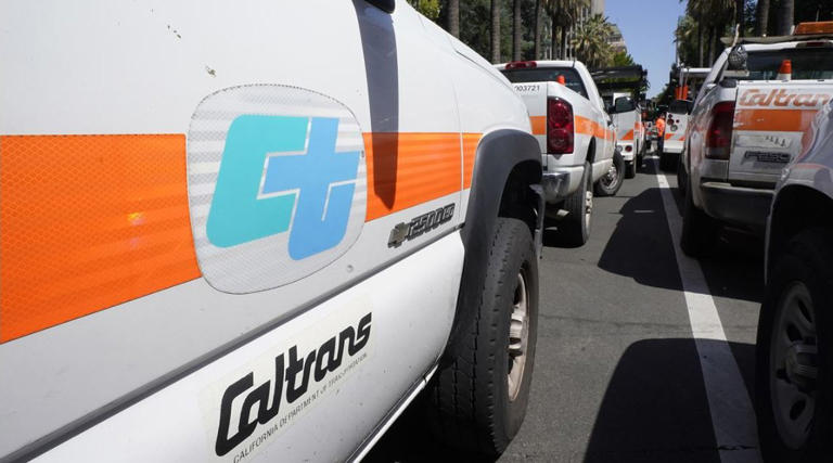 Pedestrian bridge over I-805 in San Ysidro to close for repairs this week