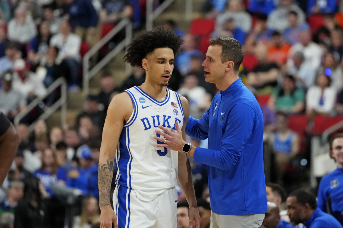 Duke Faces Arizona with Elite Eight on the Line