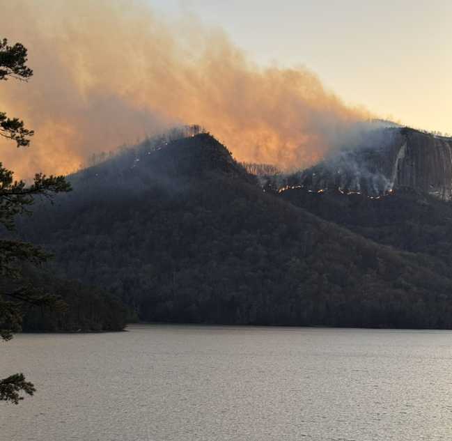 Fire update: massive Table Rock Fire is spreading in North Carolina