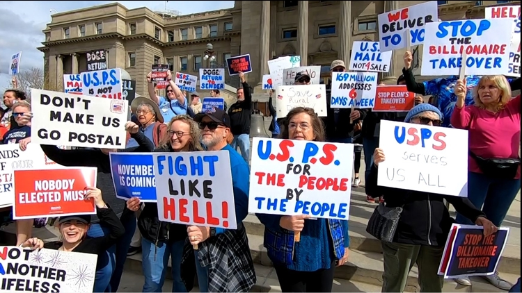 Workers and residents rally in Idaho to defend USPS