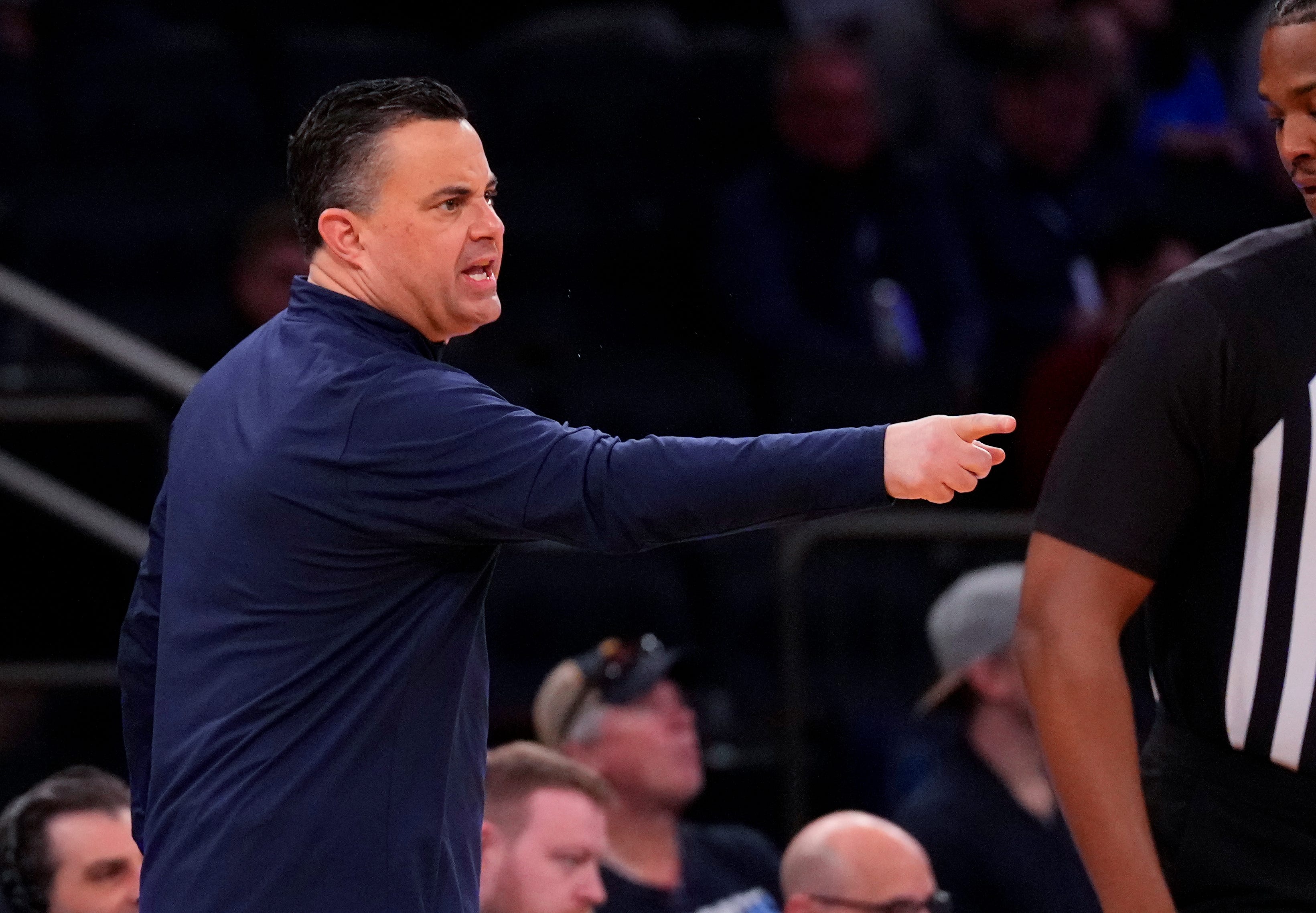 Texas doesn't waste time, hires Sean Miller to replace Rodney Terry as ...