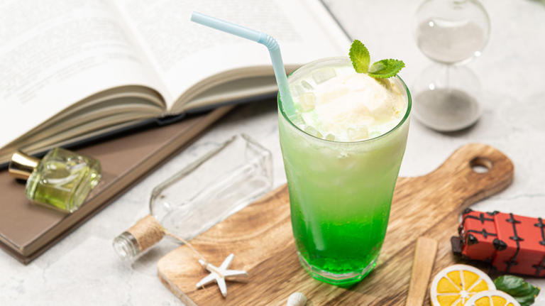 The Simple Ingredient Combination That Delivers A Refreshing Japanese Melon Soda