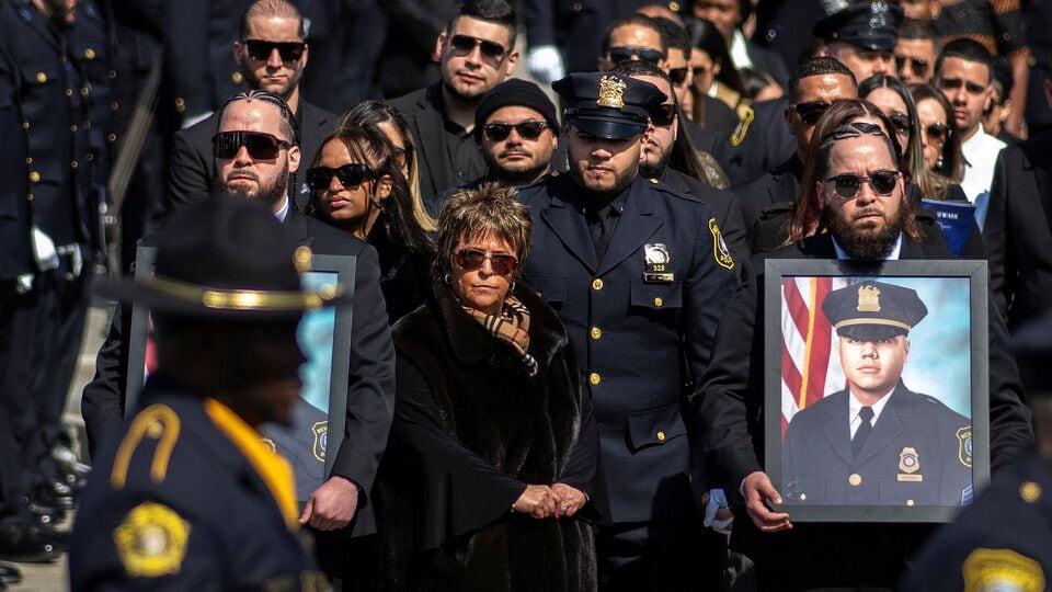 Newark detective Joseph Azcona was chasing teen who displayed gun on ...