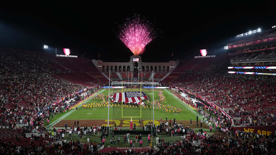 USC Trojans Raise $174 Million For Bloom Football Performance Center ...