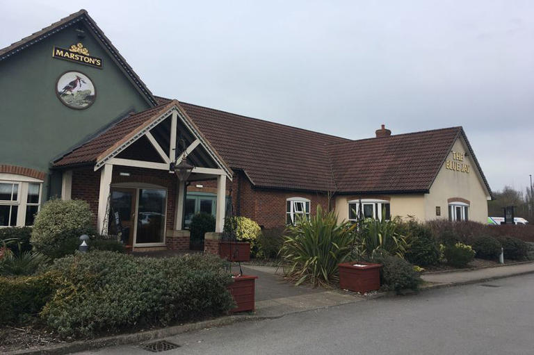 Derby pub 'losing thousands' due to Sunday traffic chaos at Raynesway tip