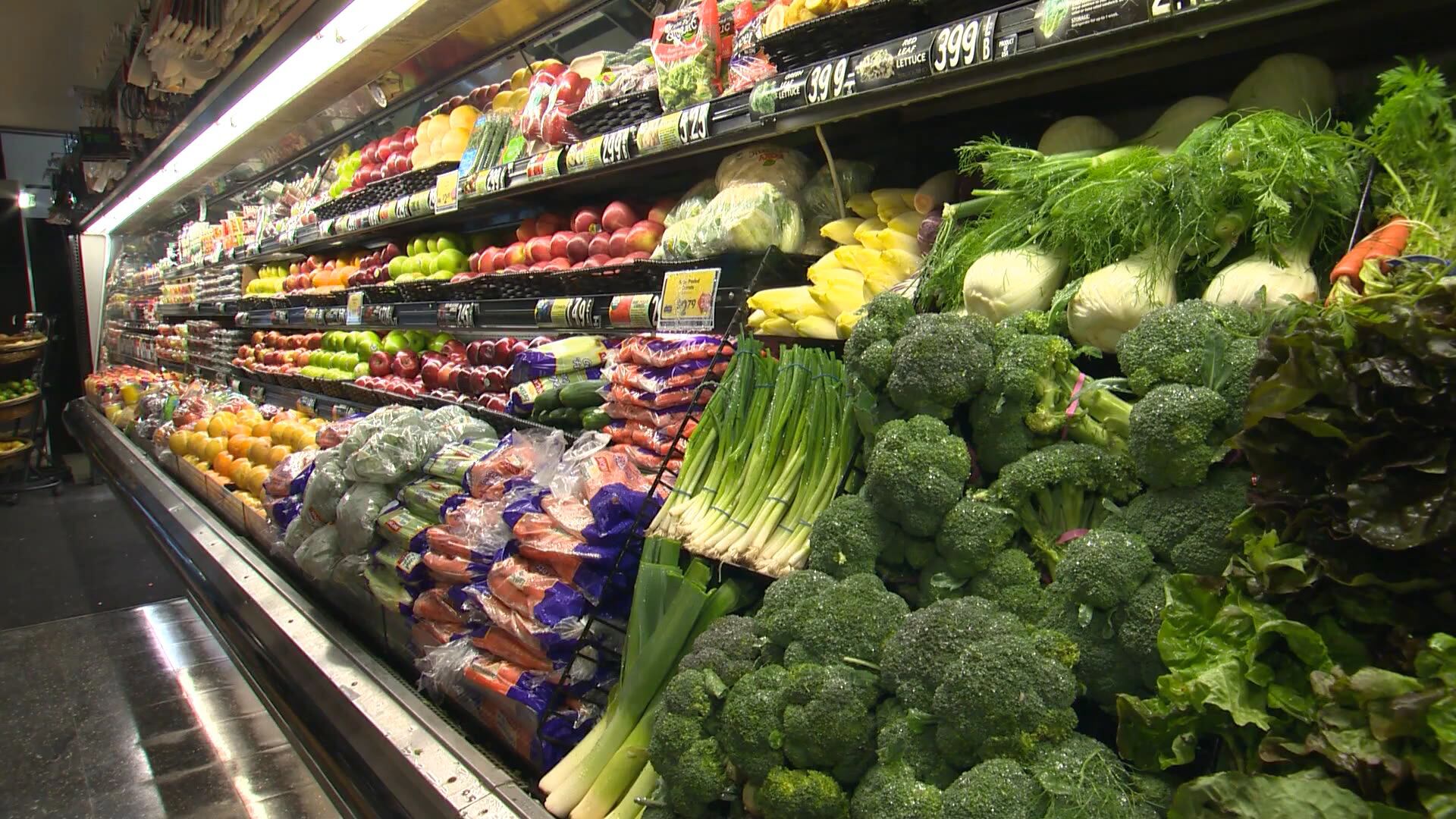 Eating healthier meals and watching saturated fats can prevent heart ...