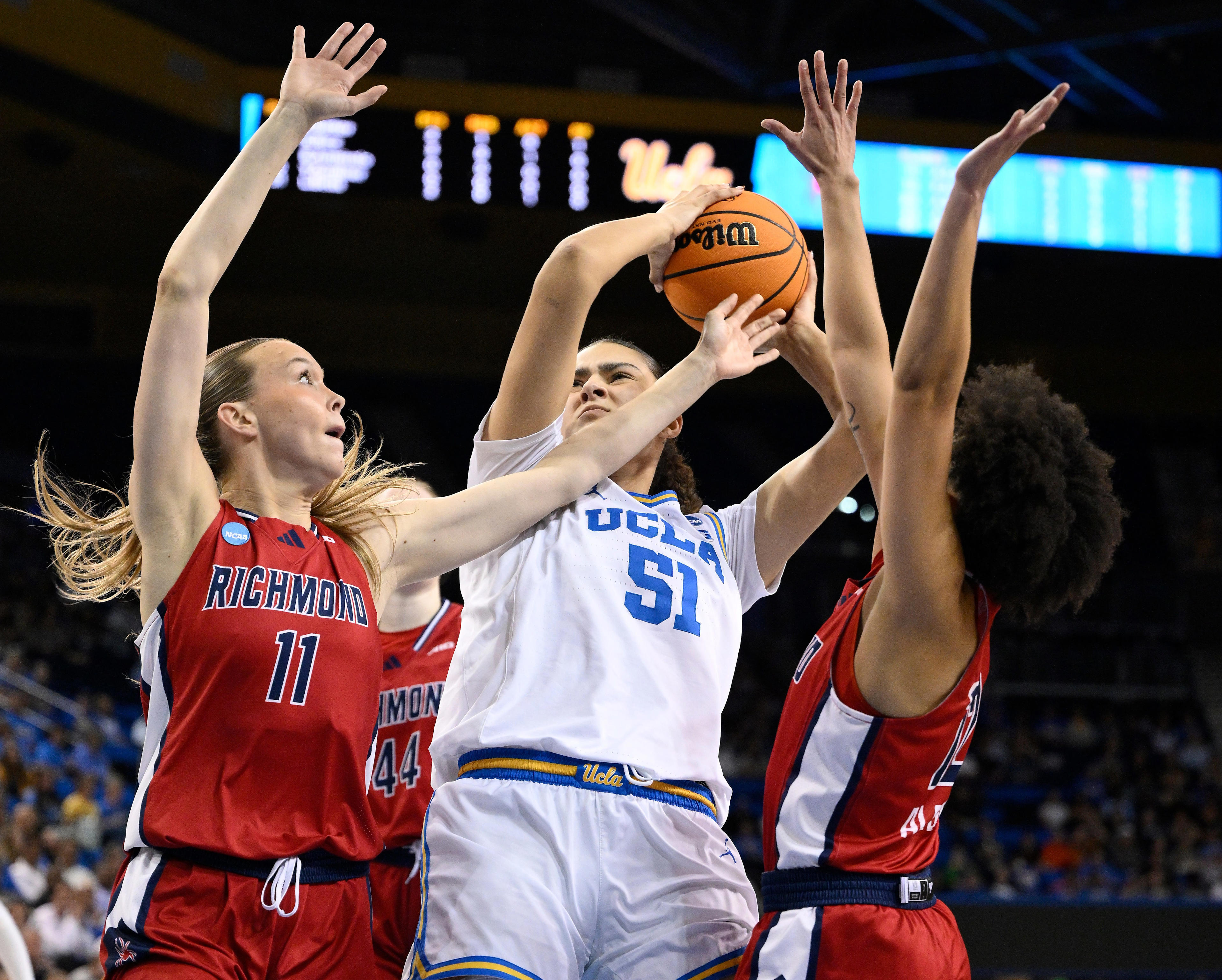 Sweet 16 bound: UCLA stomps out Richmond Spiders with strong second half