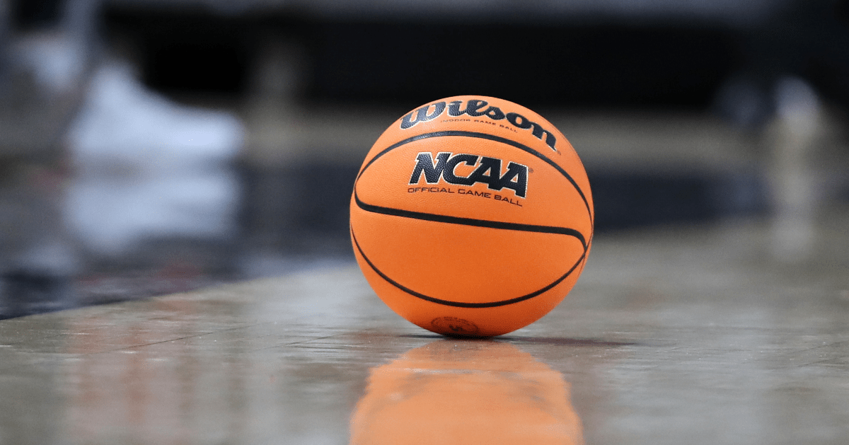 Duke vs. Arizona odds: Current line, win probability, final score ...