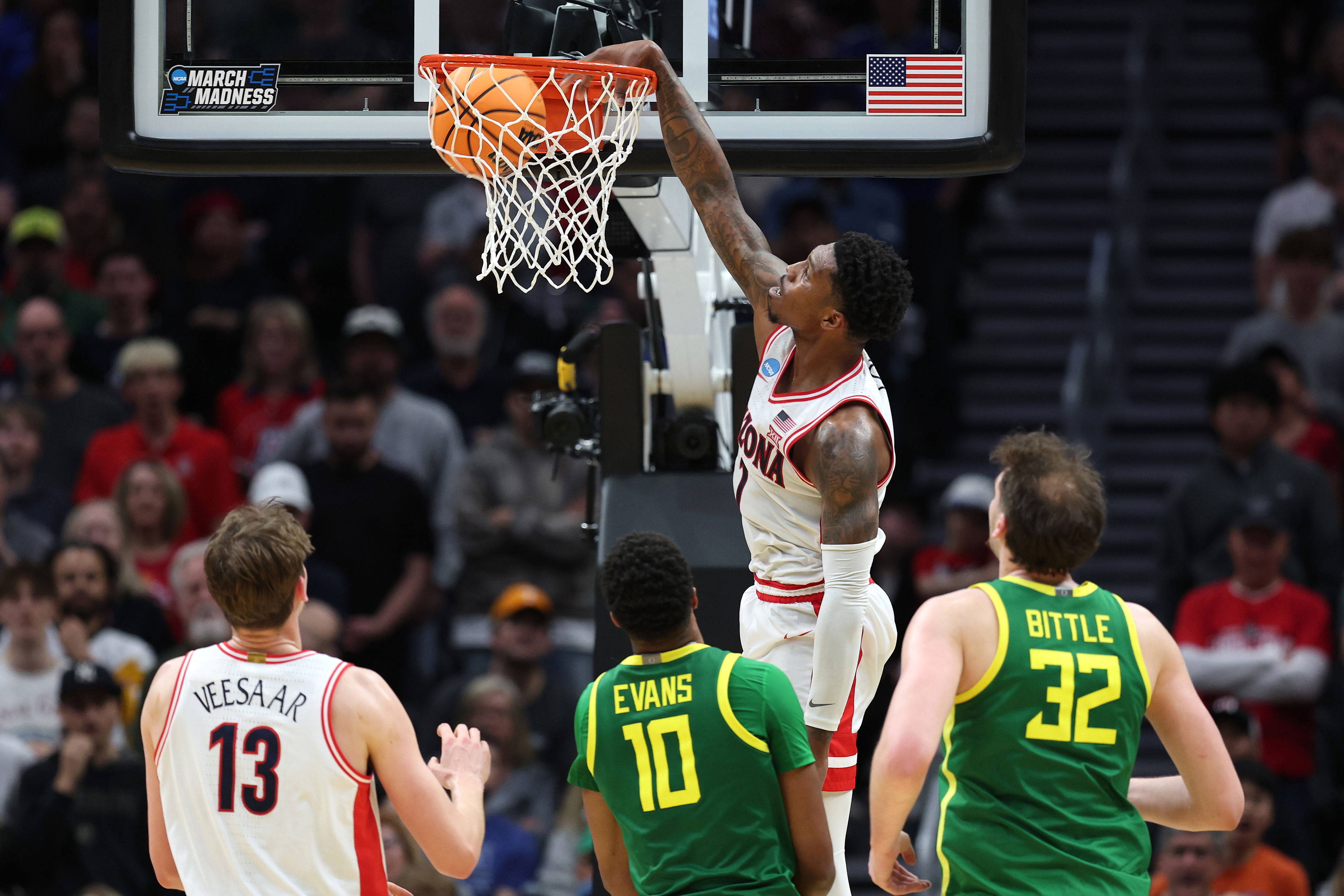 March Madness highlights: Buzzer-beater sends Maryland men to Sweet 16 ...