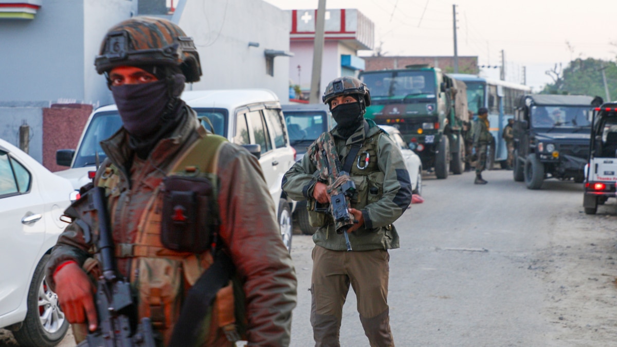 Commandos, Drones & Sniffer Dogs Deployed As Kathua Anti-Terror Op ...