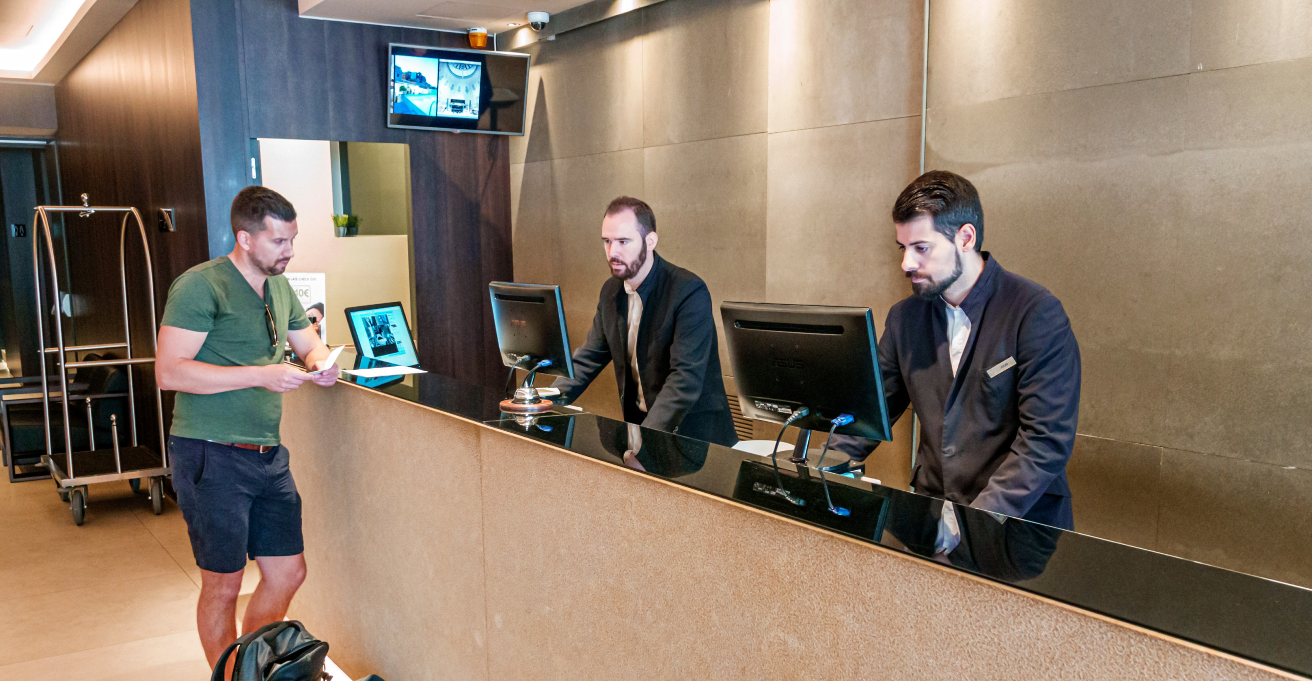 Things you do at hotels that staff actually hate