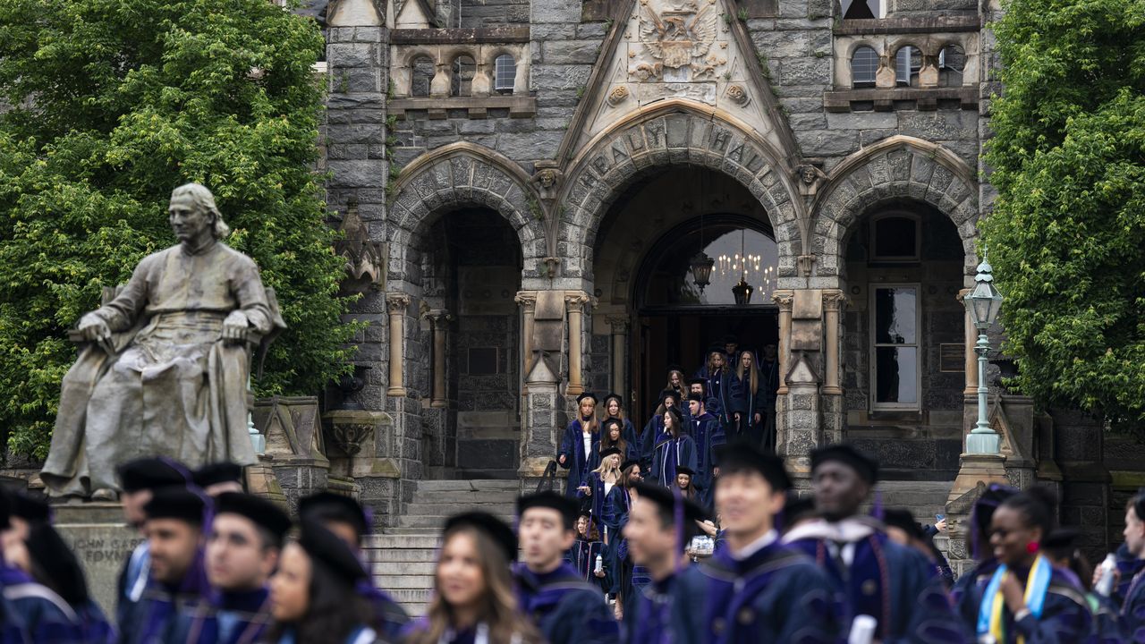Law school applications skyrocket in D.C.