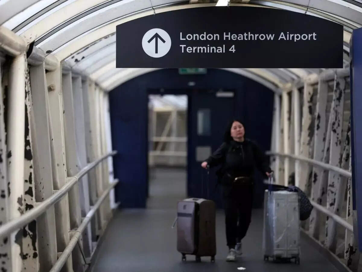 UK's Heathrow airport defends decision to shut airport amid blame game