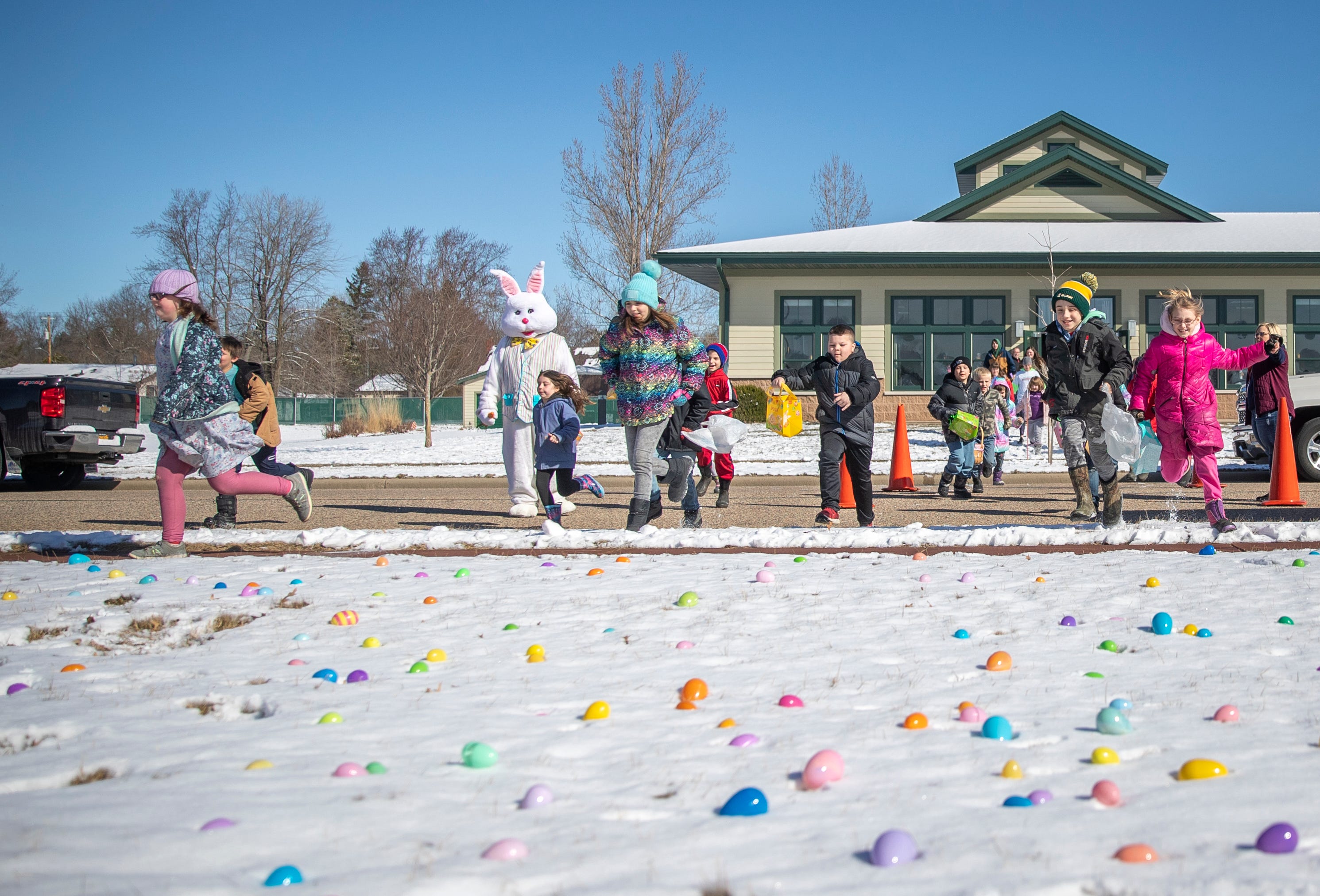 Check out these 8 Easter egg hunts planned in 2025 in the Wisconsin ...