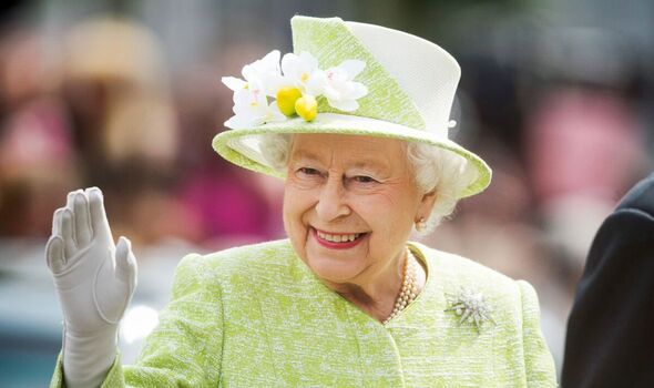 'World's most expensive banknote' featuring Queen Elizabeth sells for ...