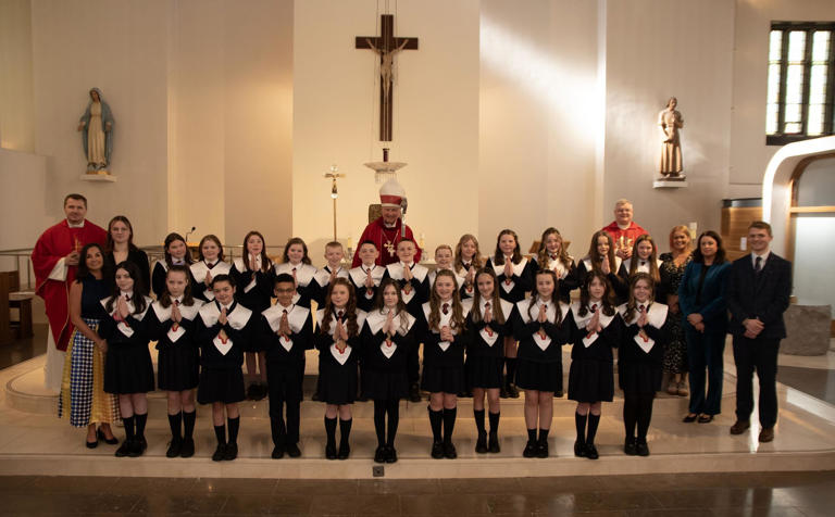 21 pictures as Derry schoolchildren make their Confirmations 2025