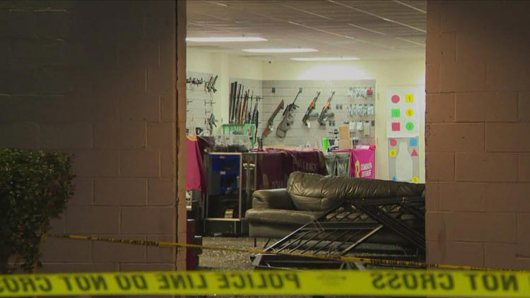 Guns stolen in smash-and-grab burglary in Virginia, suspects arrested ...