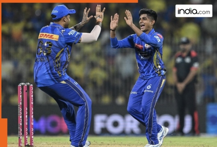 MI star Vignesh Puthur touches feet of THIS lady after successful IPL ...