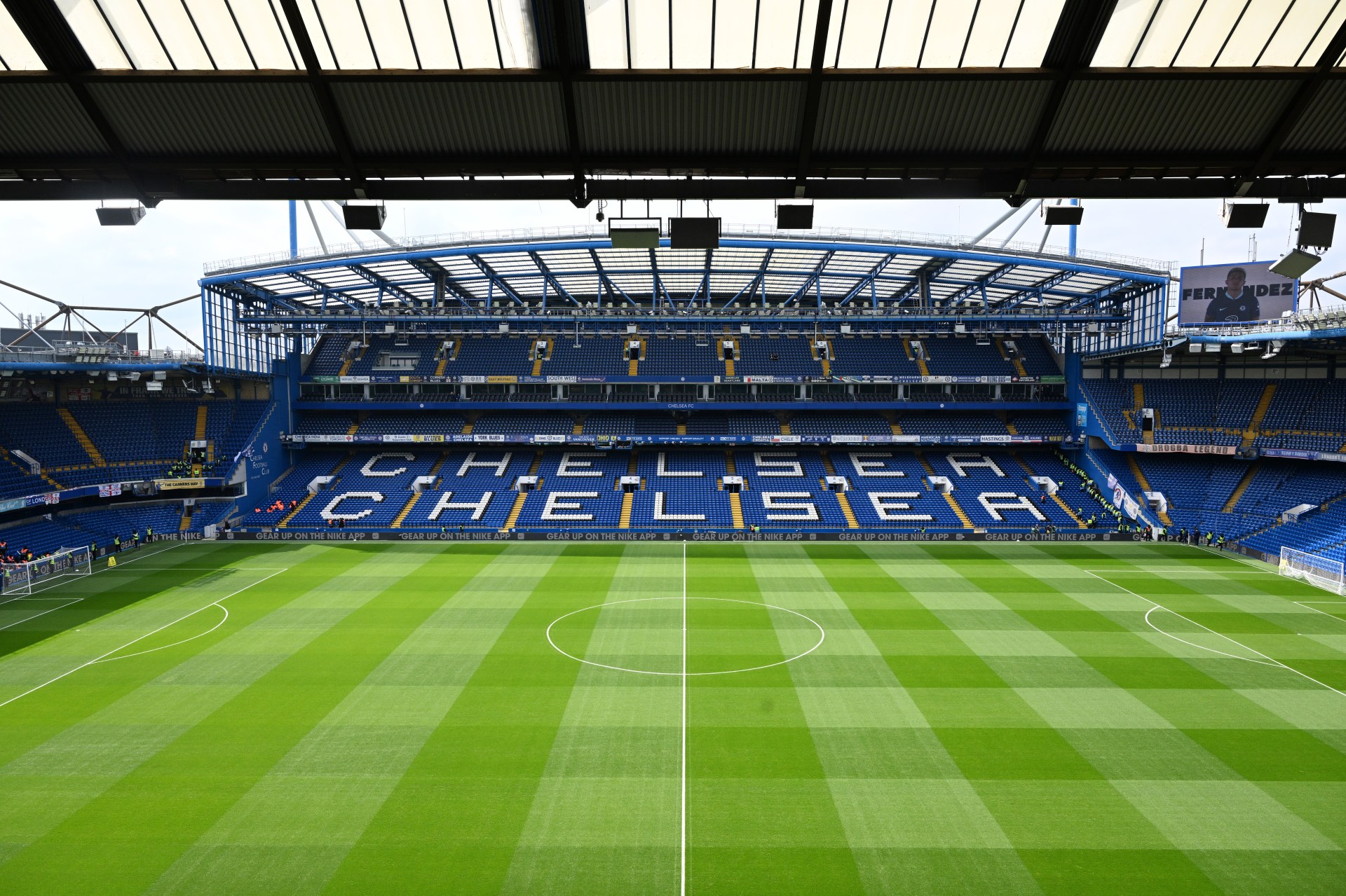 Chelsea owner reveals plan to 'build new stadium' after Man Utd unveil ...