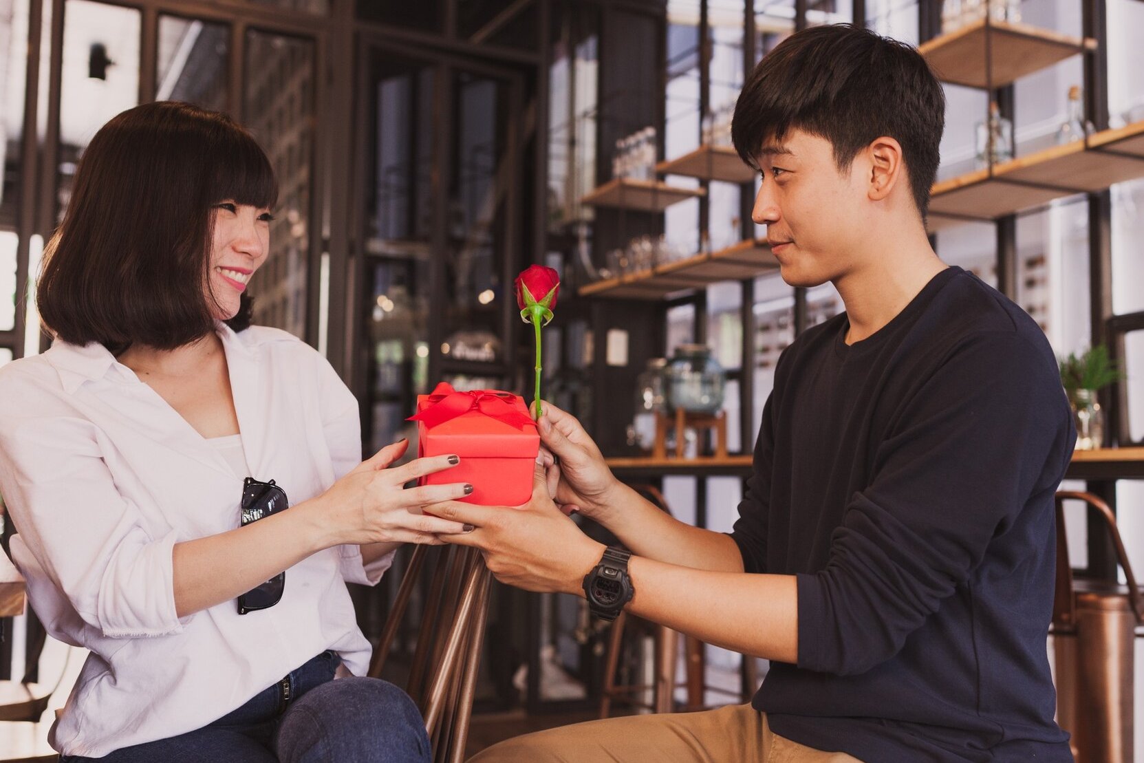 5 Ide Kado Istimewa untuk Pacar di Bawah Rp100 Ribu