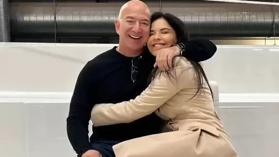 Invitations sent! Jeff Bezos and Lauren Sanchez all set to tie the knot ...