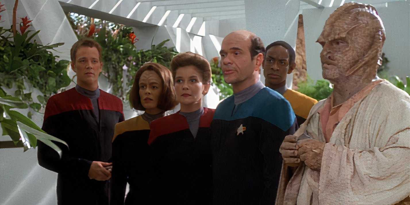Star Trek: Voyager's 10 Best Season 3 Episodes Made Captain Janeway's ...