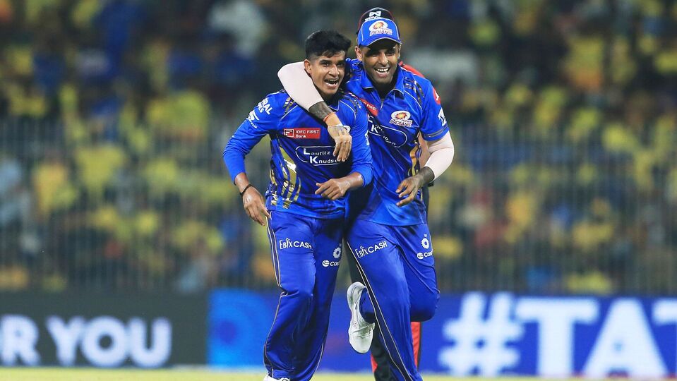 Nita Ambani presents Vignesh Puthur ‘Best Bowler’ award; Mumbai Indians ...