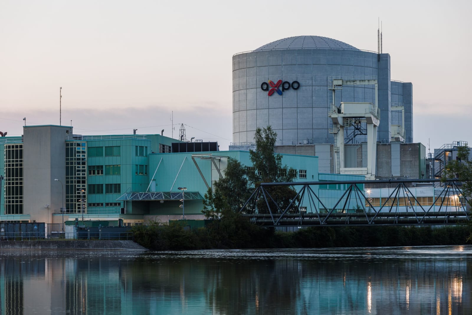 Swiss nuclear reactor shut down after grid failure