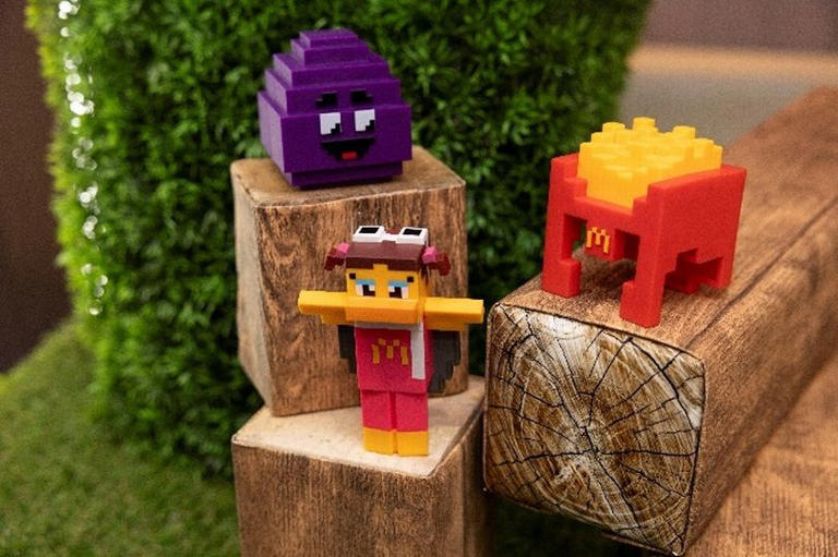 McDonalds Minecraft Movie Adult Happy Meals: Start date, full list ...