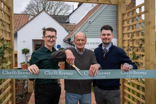 Look inside popular Essex countryside pub re-opened after six-figure revamp
