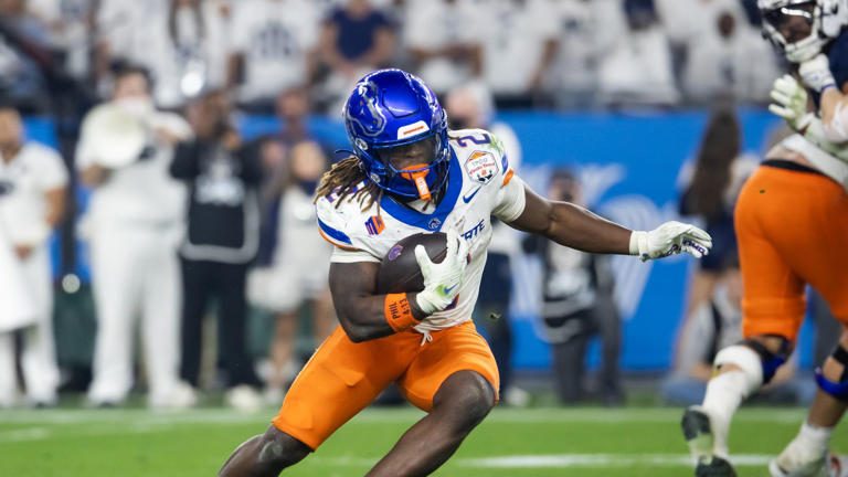 In a Draft Lacking Elite Talent at Key Positions, Bears Fans Should Embrace the Idea of Ashton ...