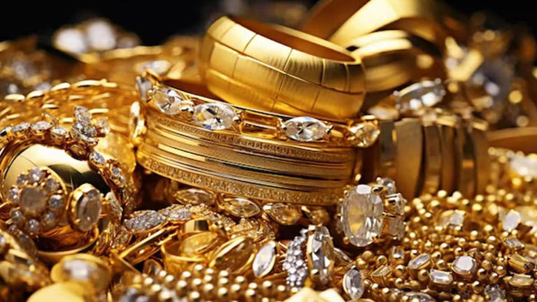 Gold price prediction for April: Gold rate may go up further next month ...