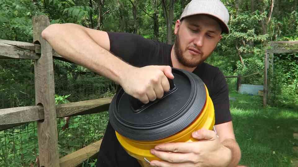 5 Gallon Bucket Gadgets put the Test!