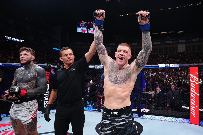 Scots UFC star celebrates big London win with WWE superstar Drew McIntyre