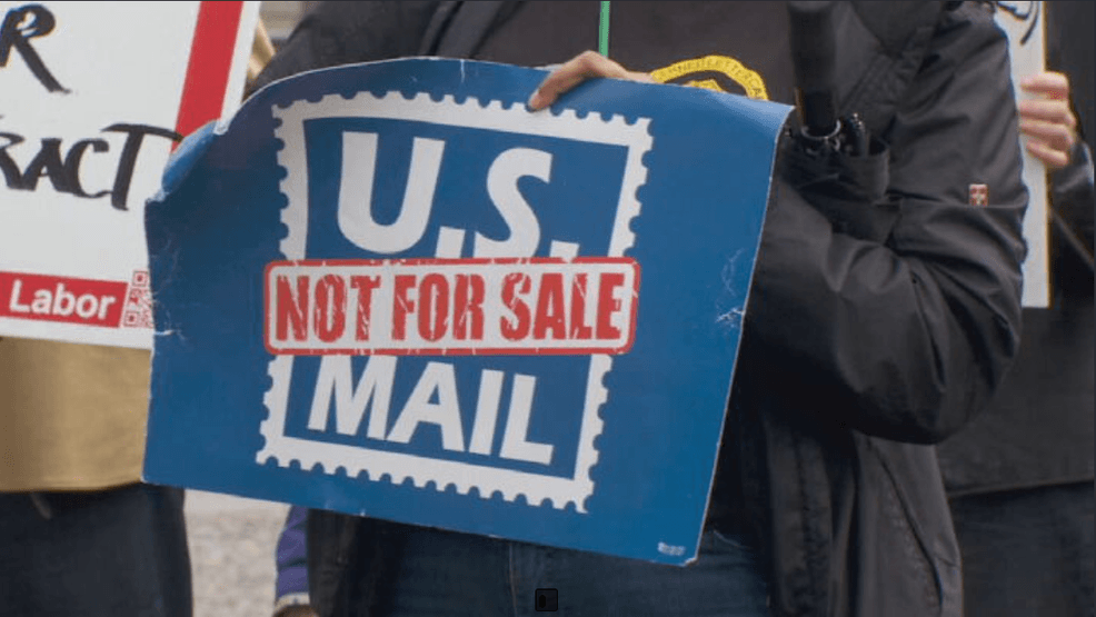 Portland postal workers protest potential cuts