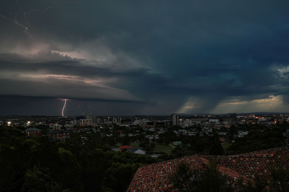 'Extremely Dangerous' Storm Could Hit 4 U.S. States Tonight