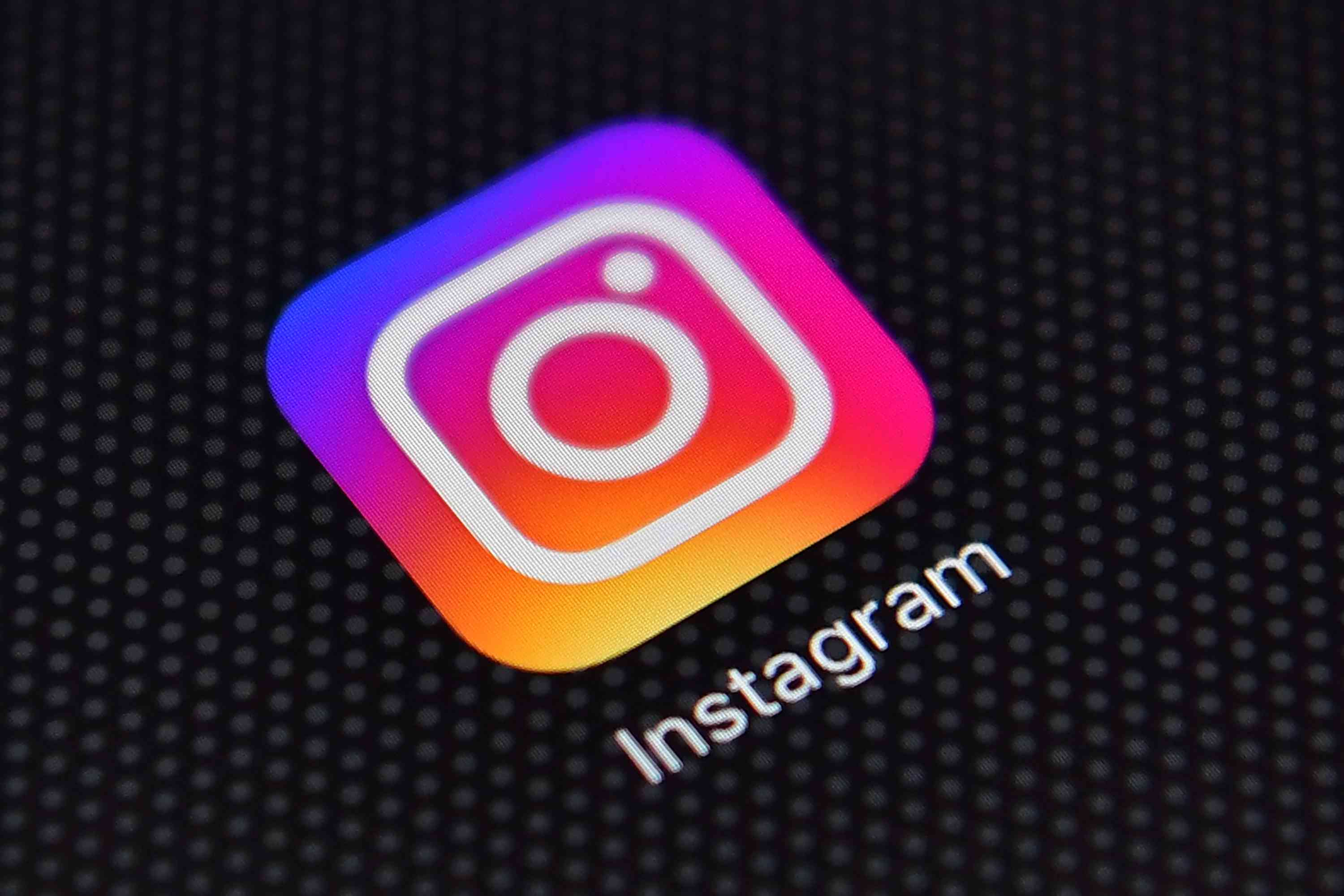 How to Check Messages on Instagram