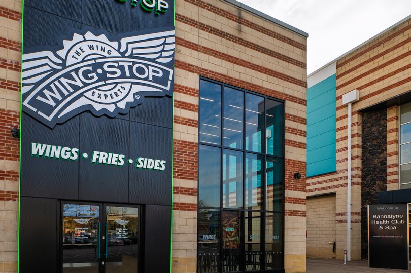 New Wingstop Leeds restaurant opens as fans 'lose their minds' after ...