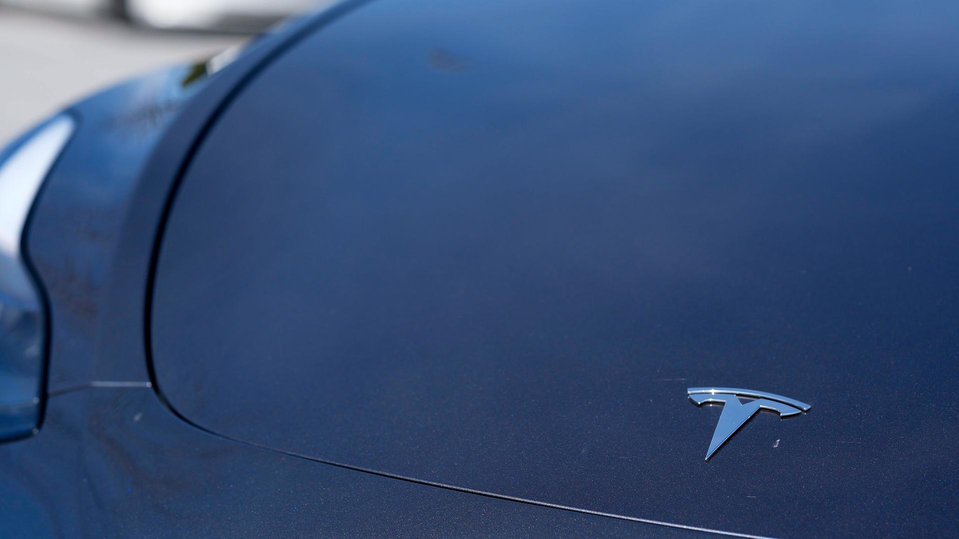 Tesla owners remove logos amid growing backlash against Elon Musk