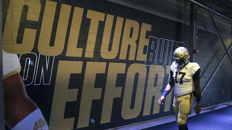 30 Days of Colts Fits: LB Demetrius Knight Jr., South Carolina