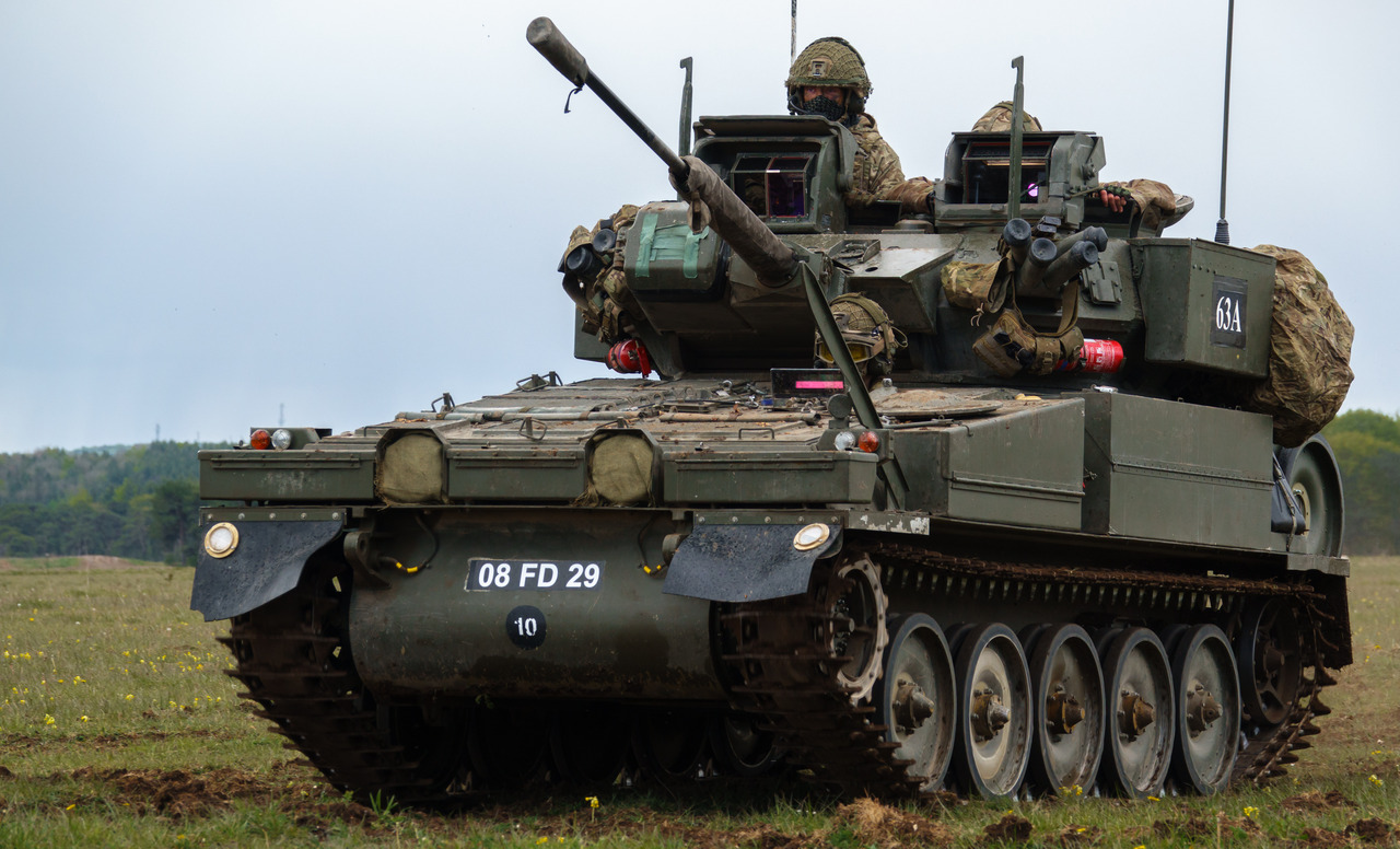 The FV107 Scimitar Tank Killed a Fighter Jet During the Falklands War