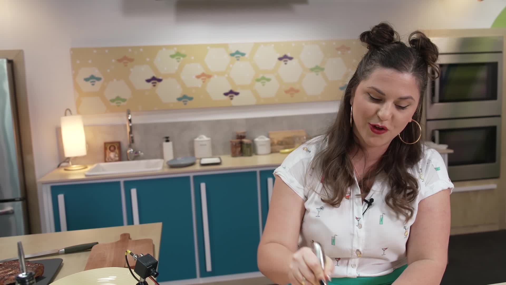 Pão de milho sérvio (Proja) numa mini-forma Bundt