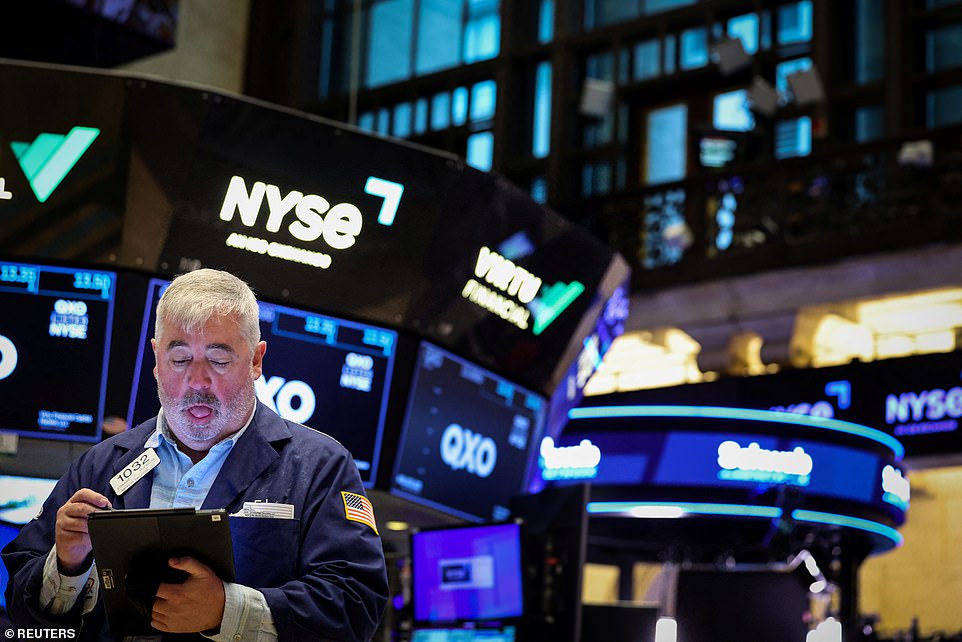 Investors' tipping point that forced them to pull out of stock market